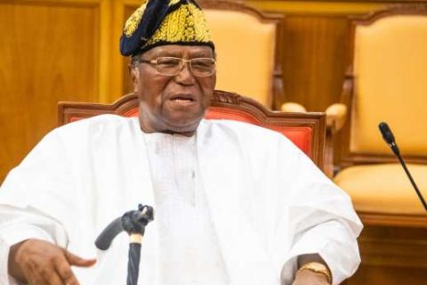 Présidentielle Bénin 2026 : Paul Hounkpè promet le kilo d’aileron à 1 ...
