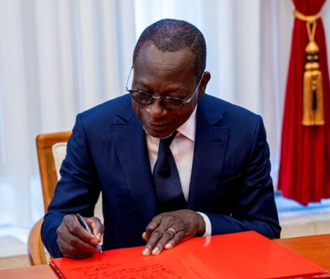 Bénin : Talon nomme le nouveau préfet du Zou - lamétéo.info