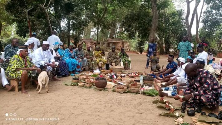 Bénin ToFâ 2025 : les sacrifices propitiatoires exécutés à la forêt ...